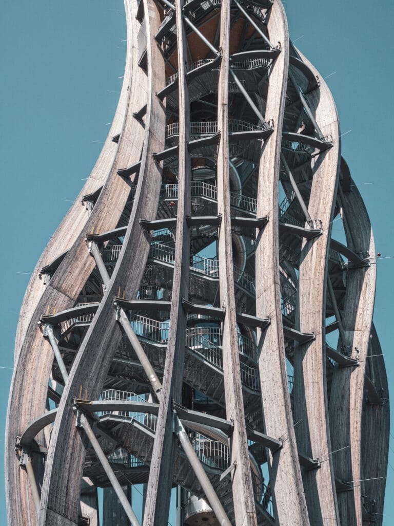 מגדל התצפית פירמידנקוגל | Pyramidenkogel Observation Tower | המדריך ...